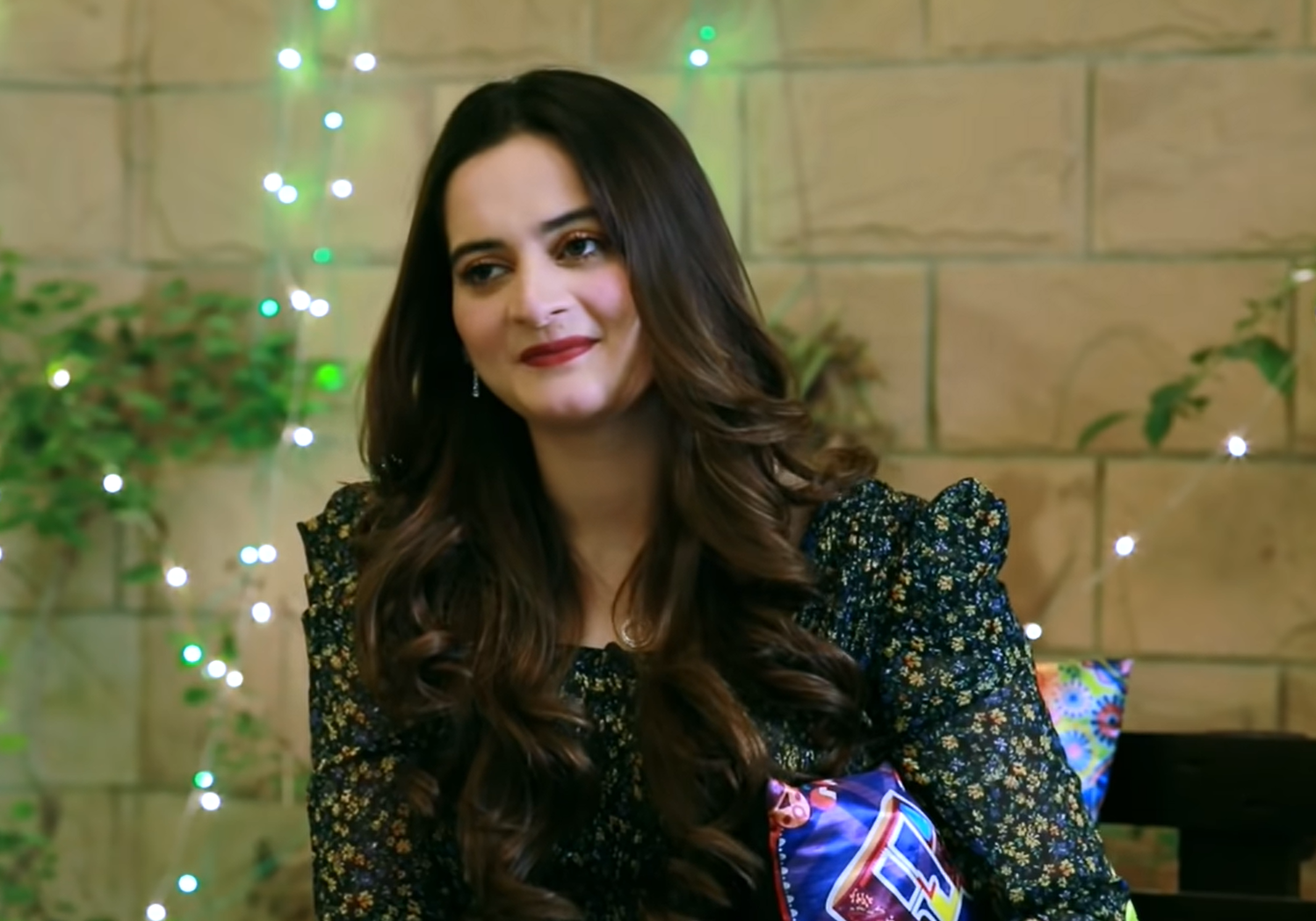 Aimen Khan – Something Haute